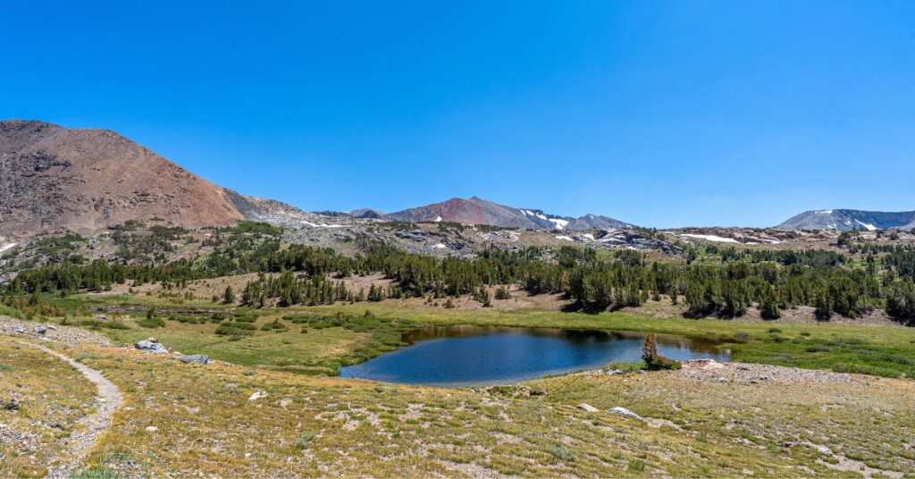 Complete Guide to Hiking Mono Pass Trail in Yosemite (2026)